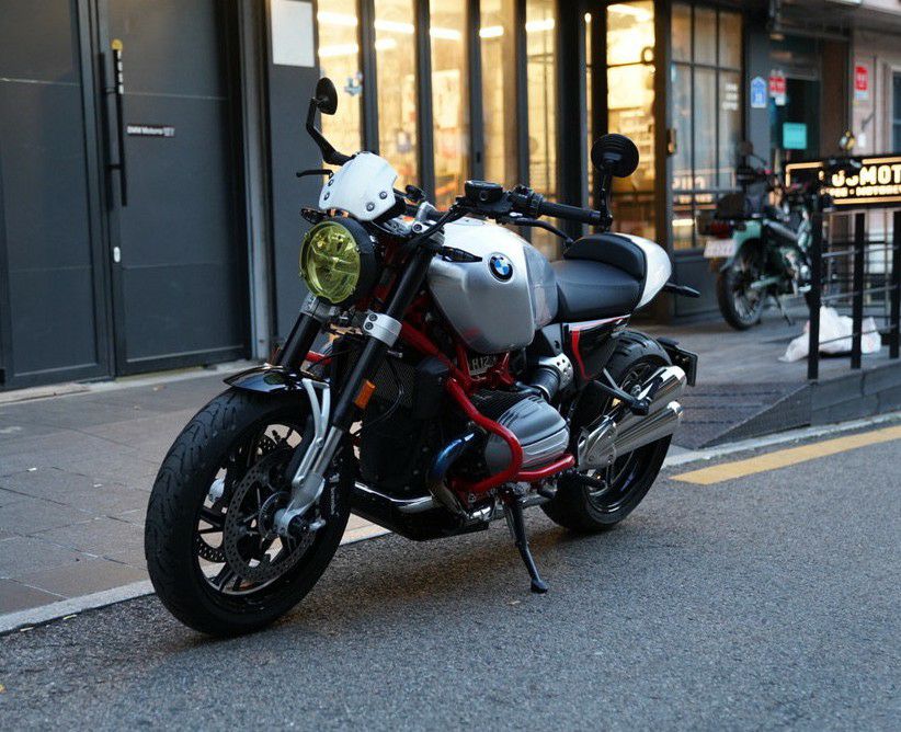 BMW RnineT ヘッドライト|バイクパーツ専門店 モトパーツ(MOTO PARTS)