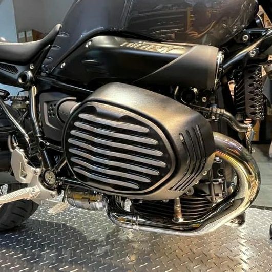BMW RnineT 2014～2020 シリンダーヘッドカバー エンジンガード 左右セット TYPE-B Dkdesign | バイク ...